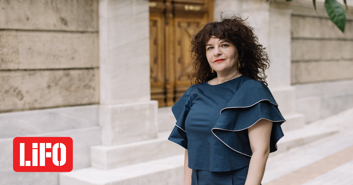 Η Ειρήνη Γιαννάκη γράφει ποίηση για μια χώρα που επιζητεί το δράμα | LiFO